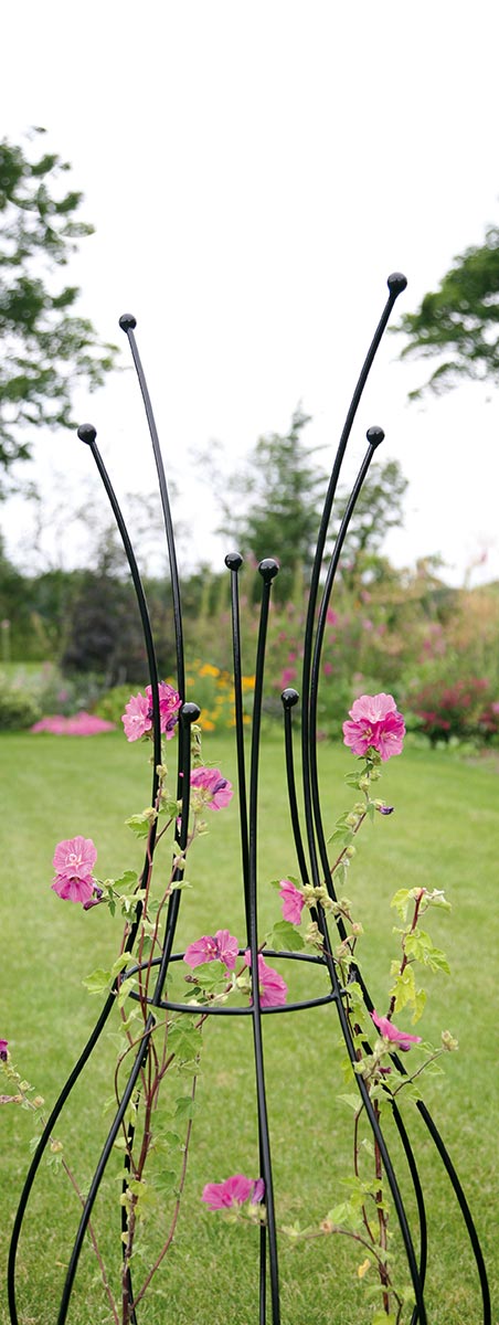 Handcrafted Obelisks – Tom Chambers