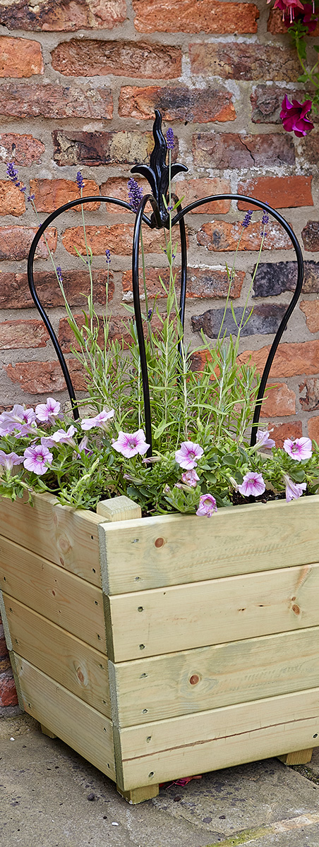 Handcrafted Obelisks – Tom Chambers