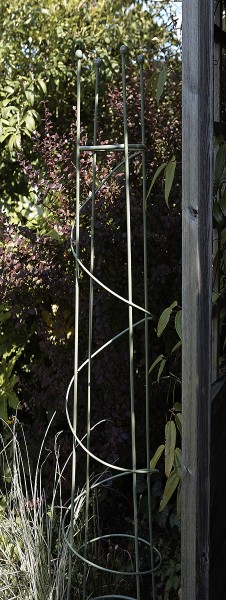 Handcrafted Obelisks – Tom Chambers